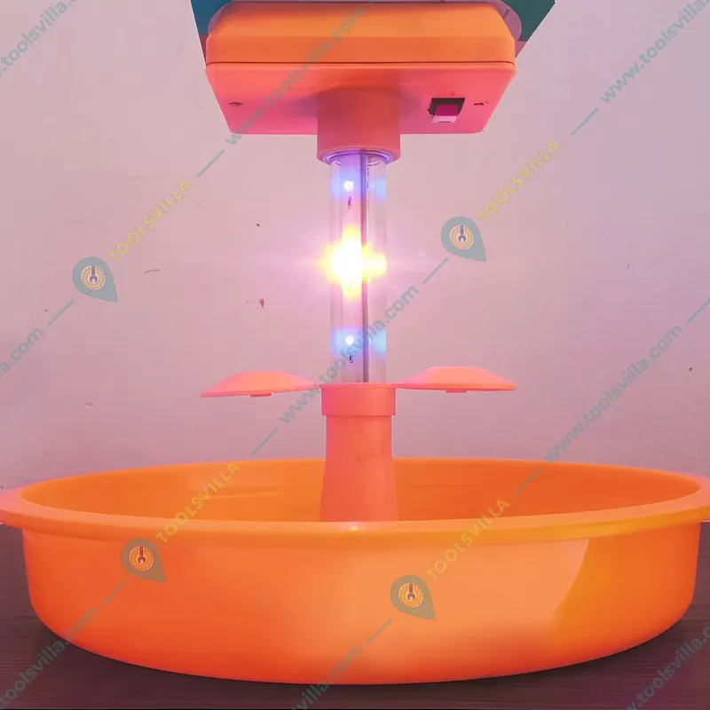 3 watt Mini Solar Light Trap for 1/2 acre Area